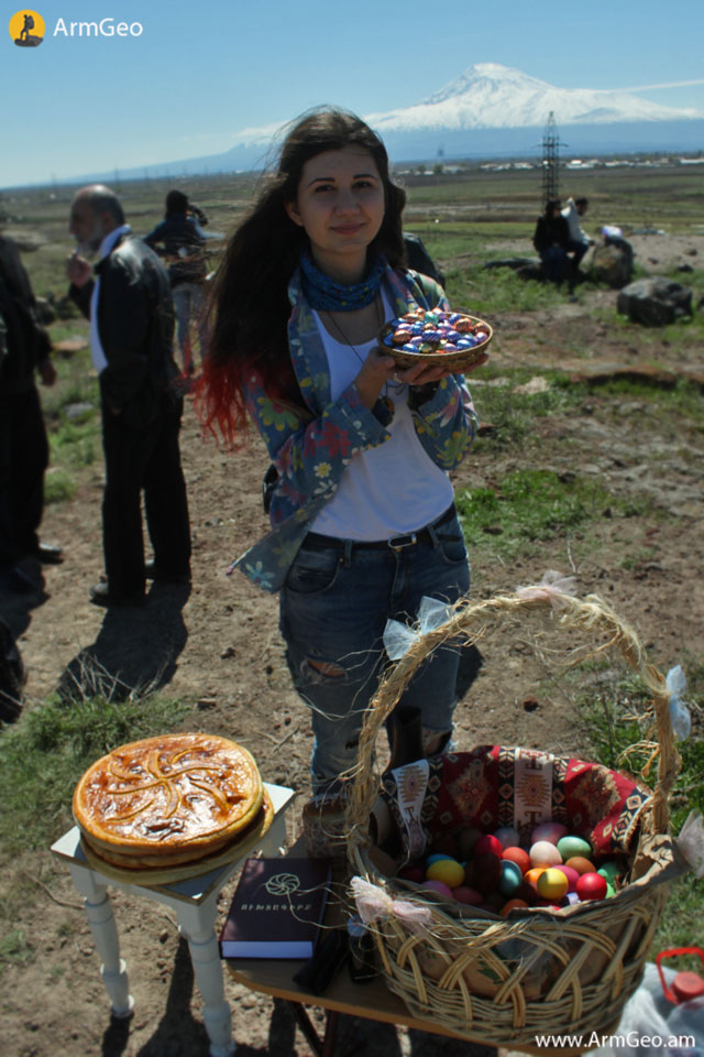 Հայկական Զատիկ - Armenian Geographic